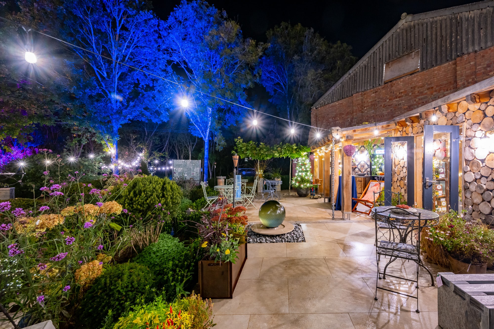 STOWBRIDGE AT NIGHT - Foras